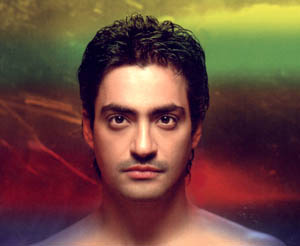 Διονύσης Σχοινάς "Τα απολύτως απαραίτητα"