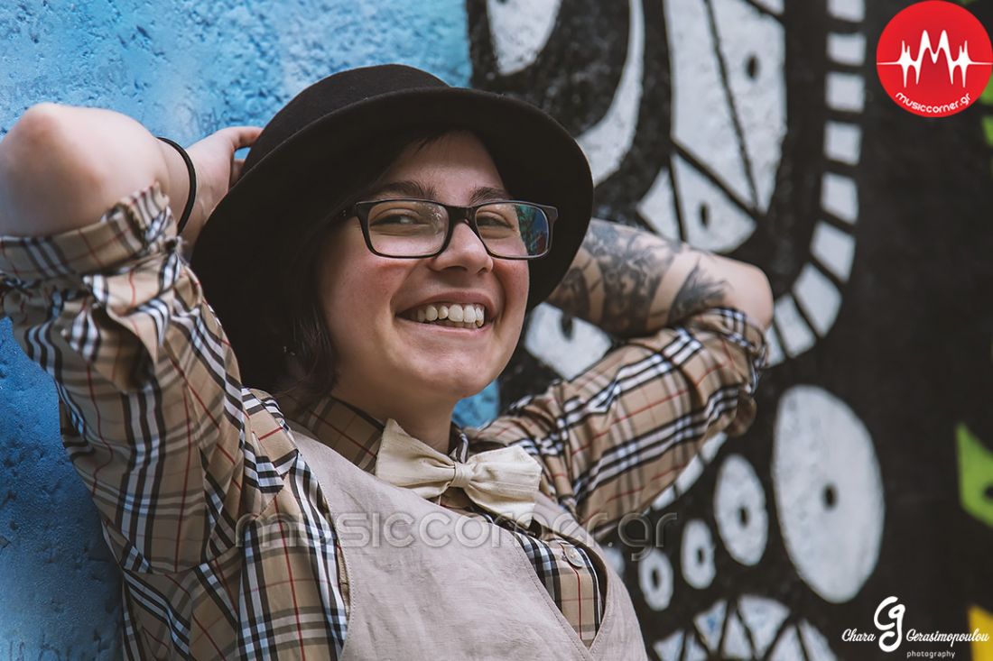 Η Eli Kay στο Music Corner! - MusicCorner.gr