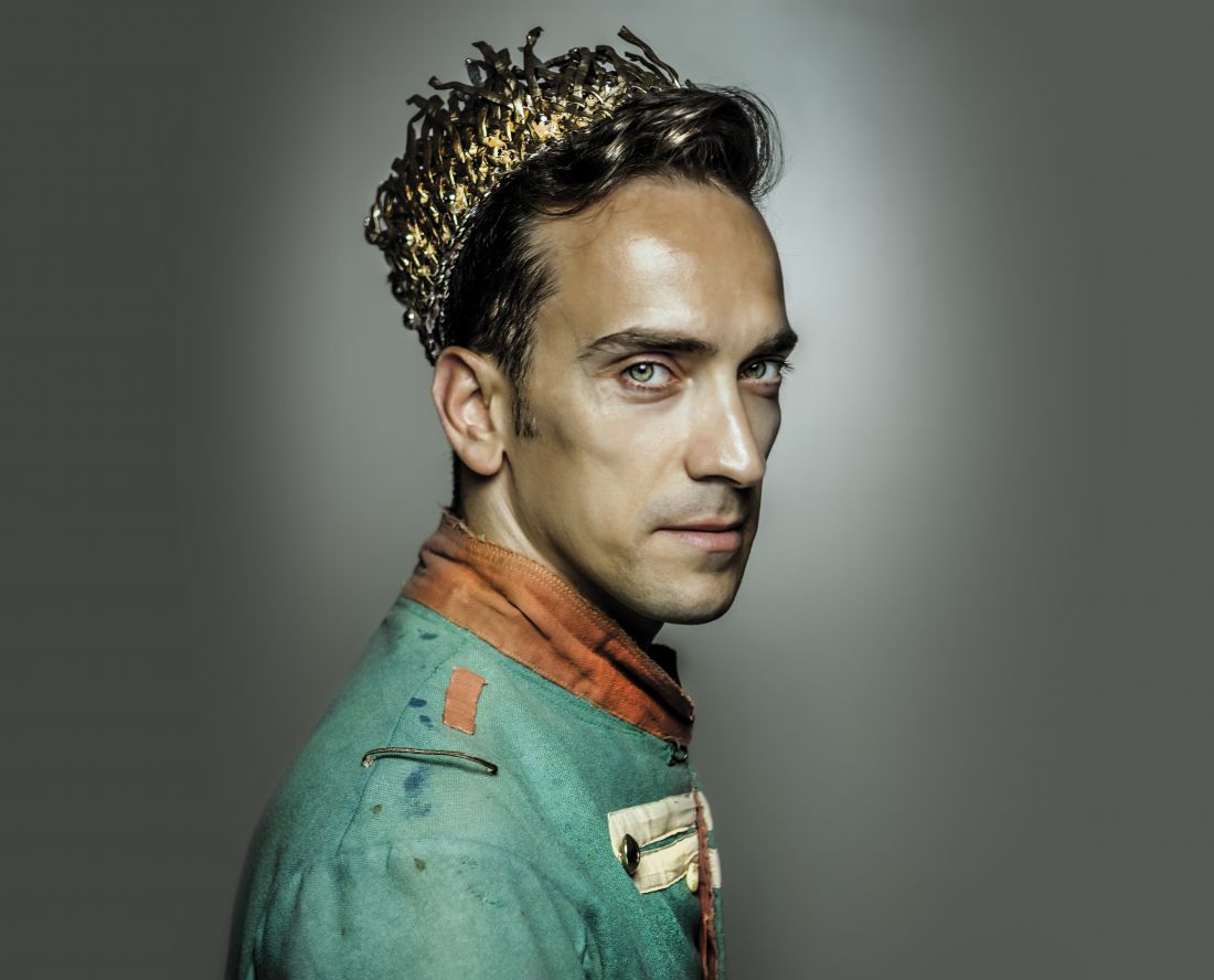 Ένα σύμπαν στα... μέτρα σας, επιχειρεί να φέρει ο Δημήτρης Σαμόλης, στο ...