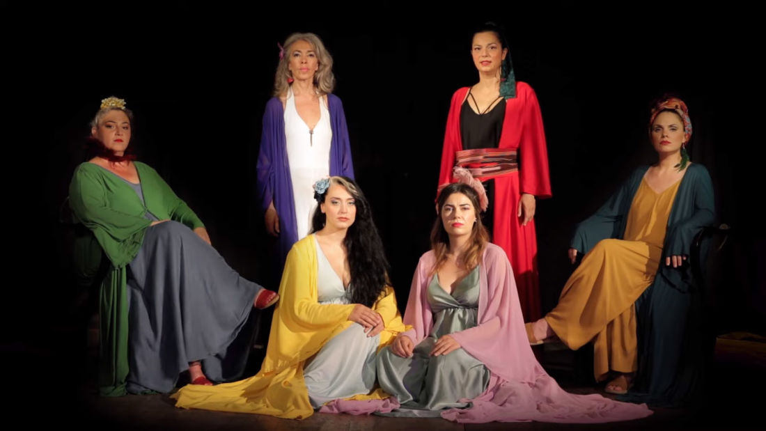 Stringless - "Το κόκκινο φουστάνι" - MusicCorner.gr