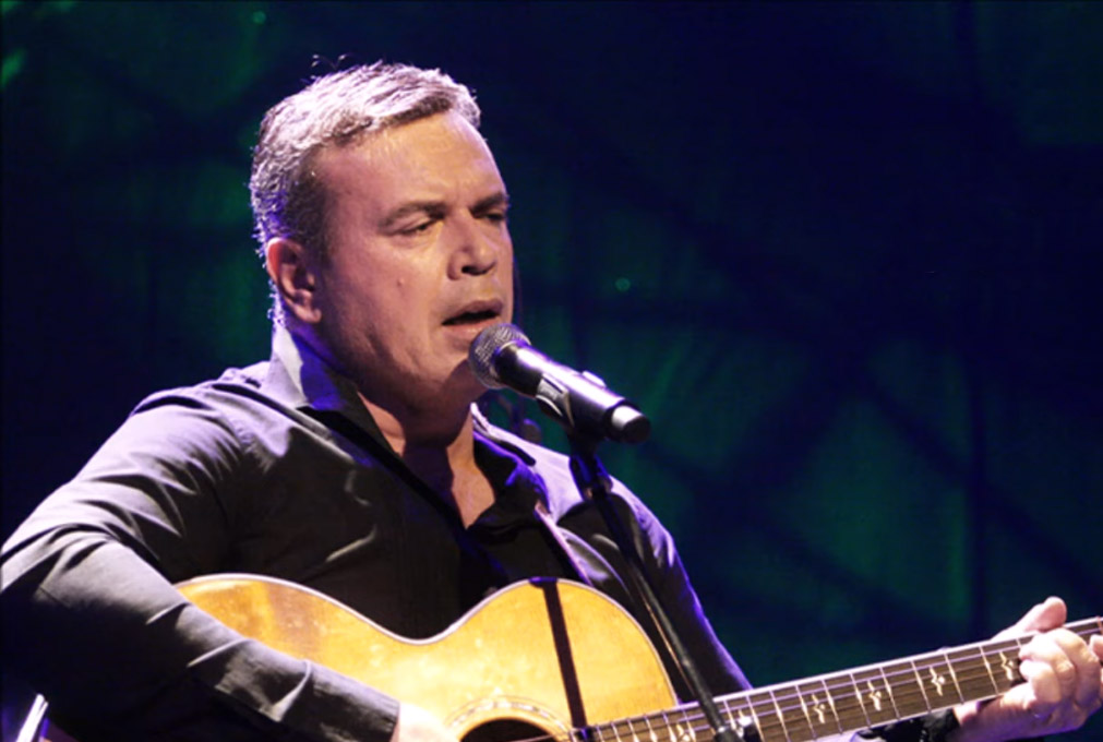 Μανώλης Λιδάκης - "Στο ίδιο το σημείο" - MusicCorner.gr